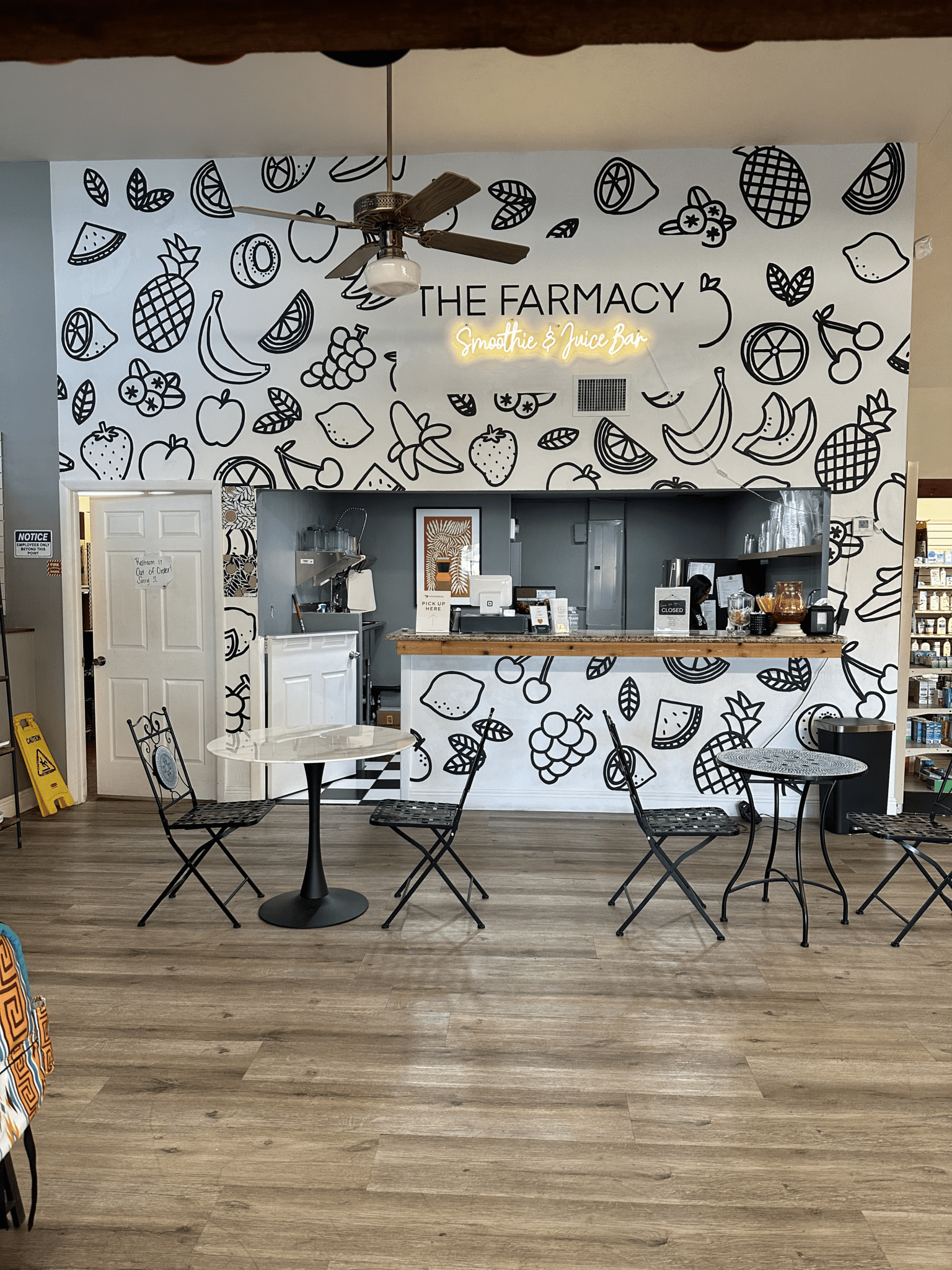 About Us | K & M Drugs