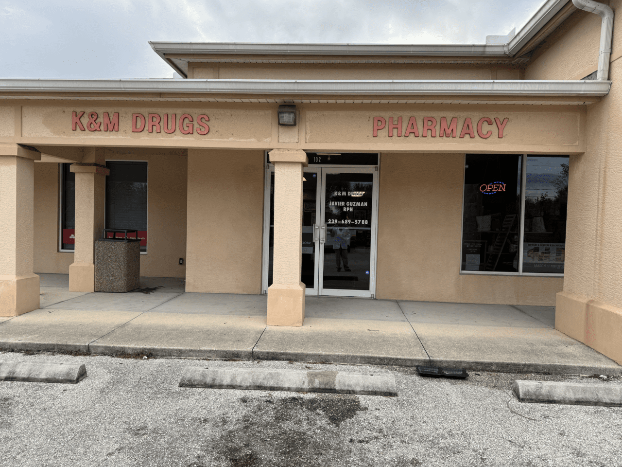 About Us | K & M Drugs